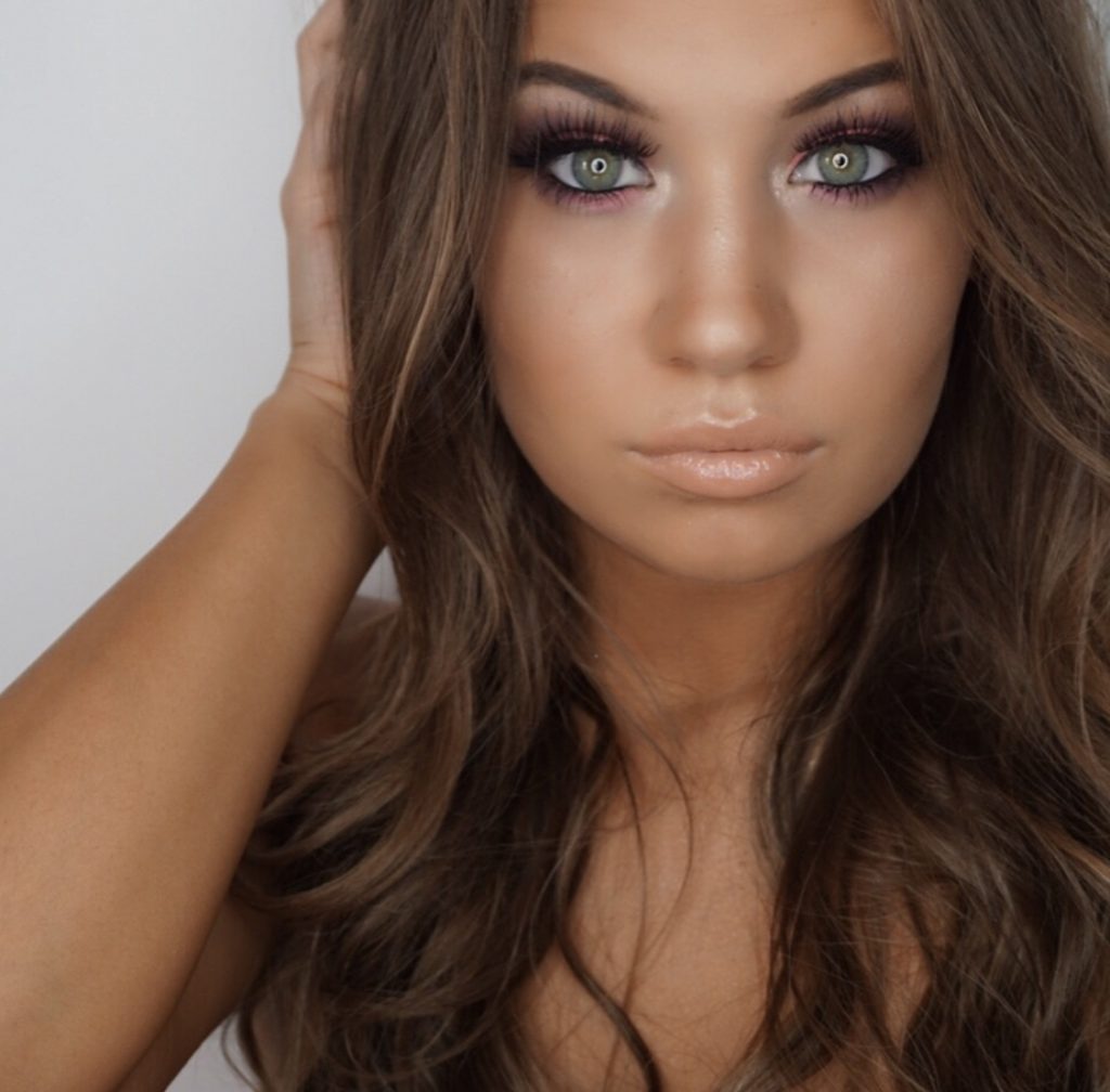 Meet Danielle Elliott of Makeup By Danielle Elliott – Boston Voyager ...