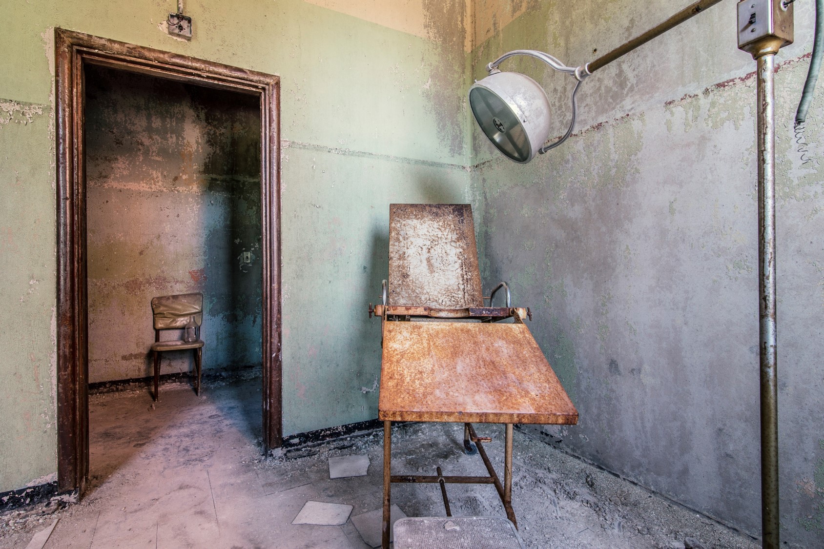 Meet Karrianne Waters of Abandoned Rooster Photography – Boston Voyager ...
