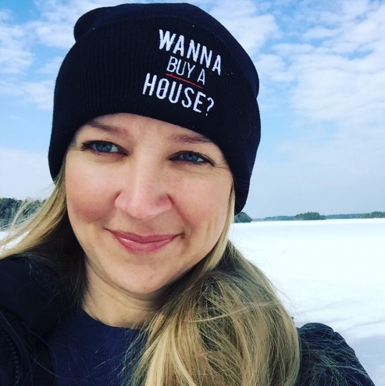 Meet Amanda J. Howard – Boston Voyager Magazine | Boston City Guide